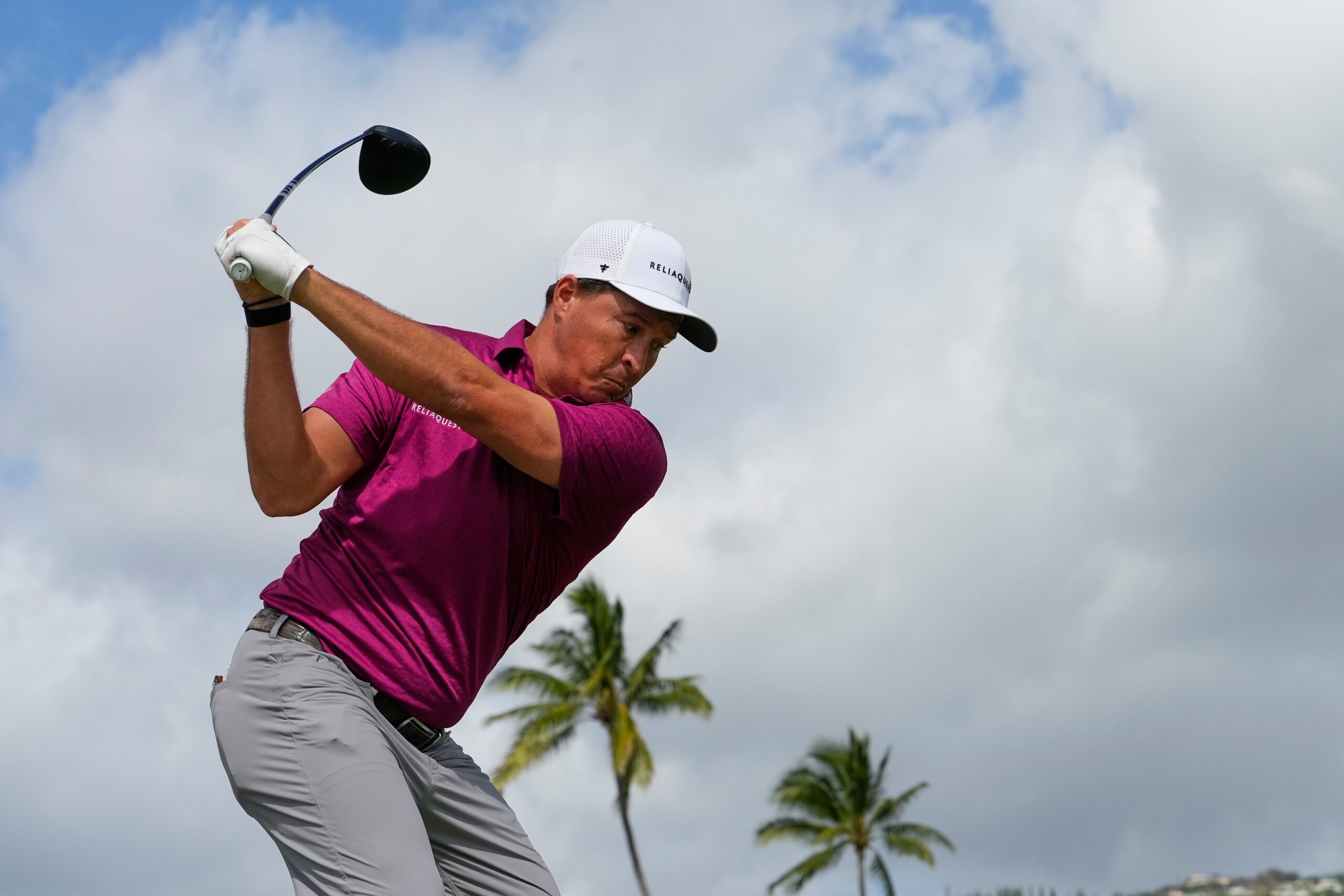 Defending champion Nick Taylor tied for Sony Open lead | News, Sports ...